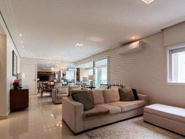Campo Belo | Apto andar alto | Com 161 m² | Impecável com excelente acabamento!