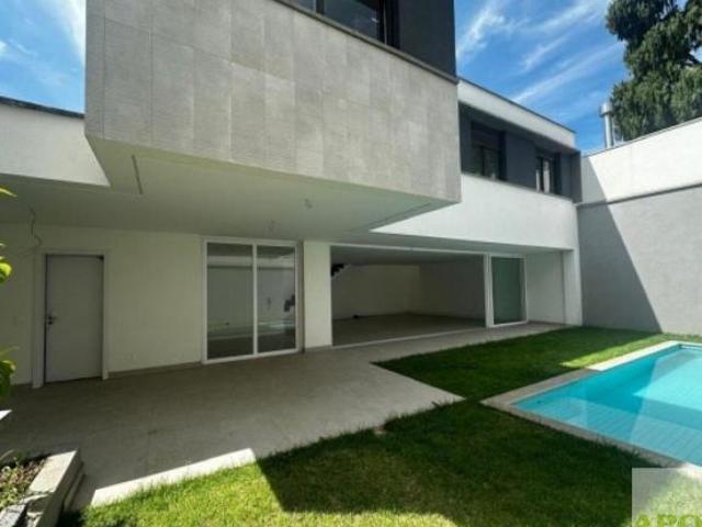 Campo Belo Casa Condomínio 4 Suítes, 4 Vagas, Piscina, 450M² Construção