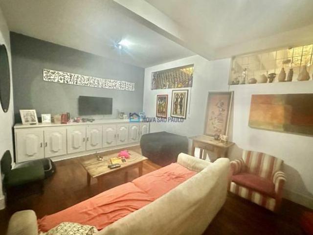 Campo Belo Casa Vende 3 quartos, 1 suíte, escritório, 3 vagas de garagem