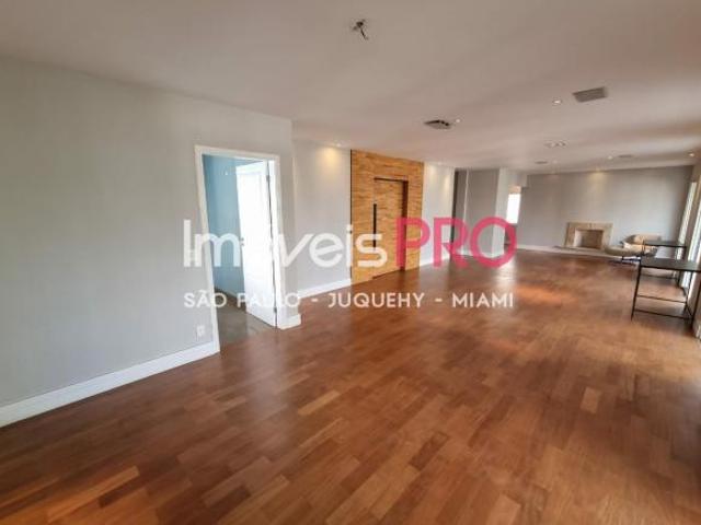 Campo Belo, lindo! 252m² 3 suítes 5 vagas