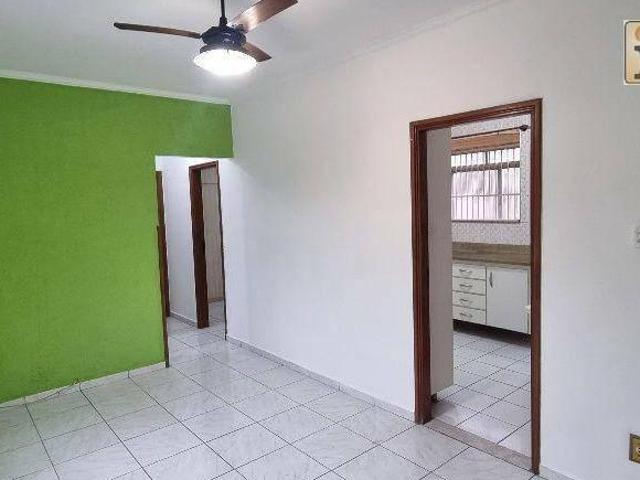 Campo Grande 2 quartos grandes 1º andar frente sala 2 ambientes garagem fechada