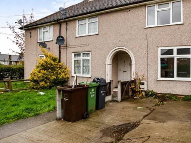 Campsey Road, London, RM9 4DS, United Kingdom | 3 bed townhouse for rent #165373064 | Rentberry