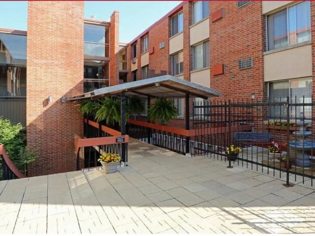 Campus apartment/ close to hospital