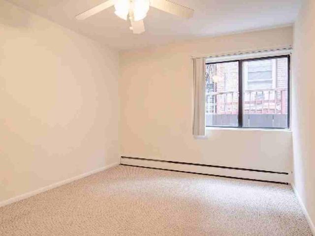 Campus Apartments 700 1 Bedroom Apartment for Rent at 701 University Ave Se, Minneapolis, MN 55414 Marcy Holmes