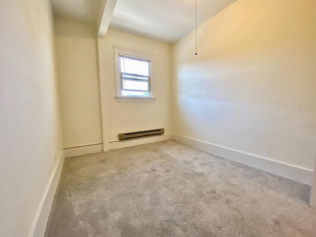Campus Apartments Studio Apartment for Rent at 4210 Brooklyn Ave Ne, Seattle, WA 98105 University District