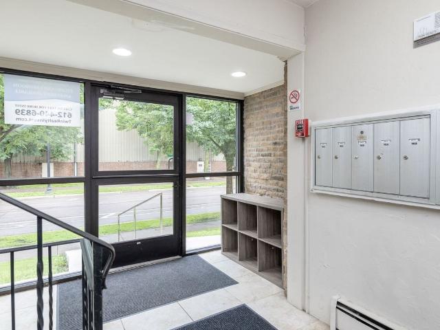 Campus East Apartments: Your Perfect Home Near U of M Twin Cities! 1 Bedroom Apartment for Rent at 615 15th Ave Se, Minneapolis, MN 55414 Dinkytown
