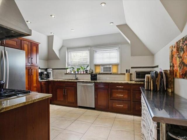 Campus Pl Unit Sl, Scarsdale, Property For Sale