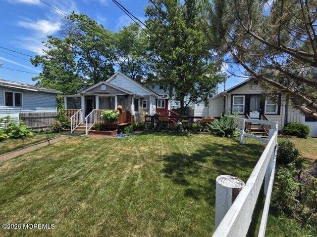 Campview Pl Apt A, Keansburg, Home For Sale