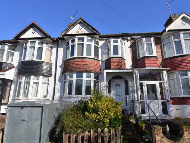 Camrose Street London SE2 3 bed terraced house to rent £2,150 pcm £496 pw