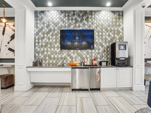 Cantabria at Turtle Creek 1 Bedroom Apartment for Rent at 2728 Hood St, Dallas, TX 75219