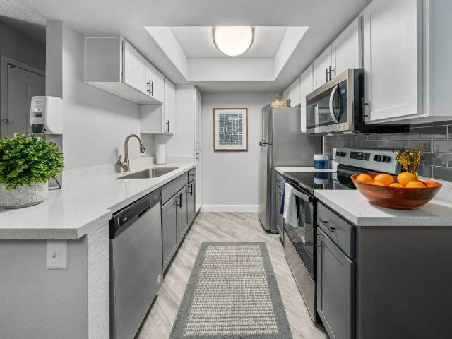 Cantala Apartments 1 Bedroom Apartment for Rent at 5959 W Greenway Rd, Glendale, AZ 85306