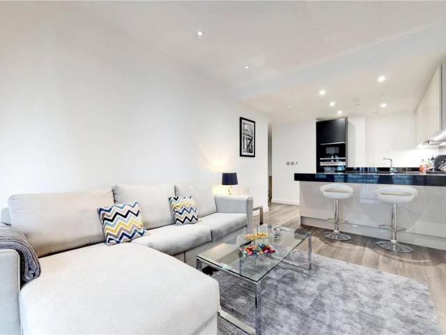 Canter Way, London E1 1 bed flat to rent £2,950 pcm £681 pw