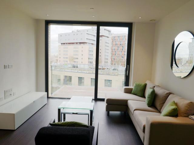 Canter Way, London E1, 2 bed flat to rent, £4,000 pcm | PrimeLocation