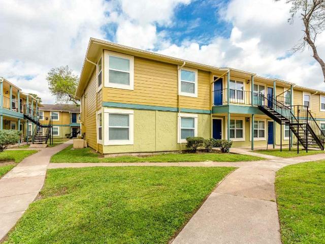 Cantera 2 Bedroom Apartment for Rent at 10555 Spice Ln, Houston, TX 77072 Alief