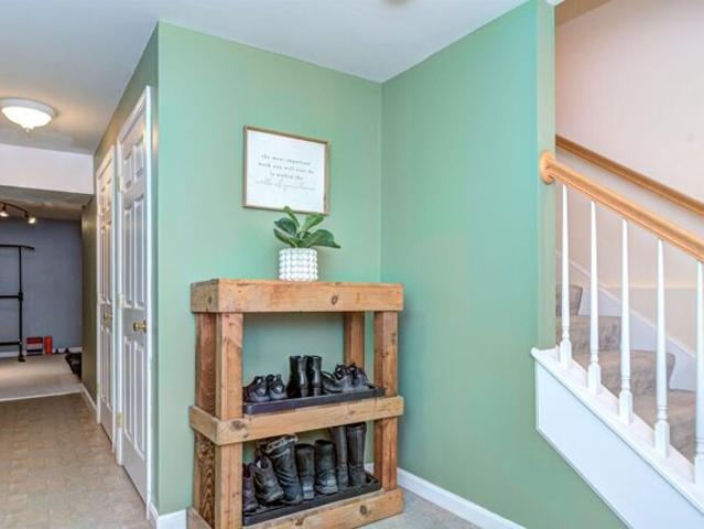 Canterberry Ct Unit B, Hudson, Home For Sale