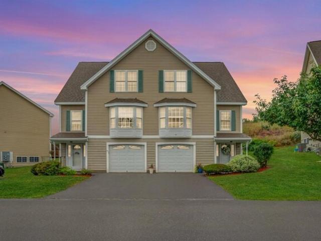 Canterberry Ct Unit B, Hudson, Home For Sale