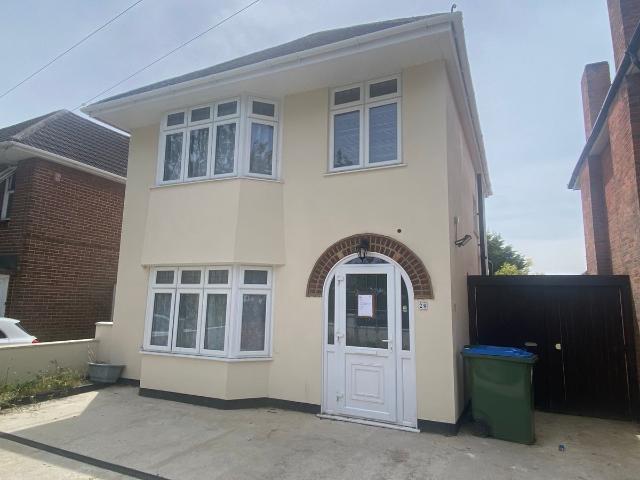 Canterbury Avenue, Southampton SO19, 4 bed detached house to rent, £1,800 pcm | PrimeLocation