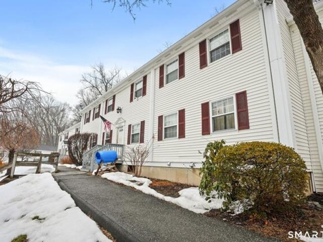 Canterbury Arms Unit,new Milford, Condo For Sale