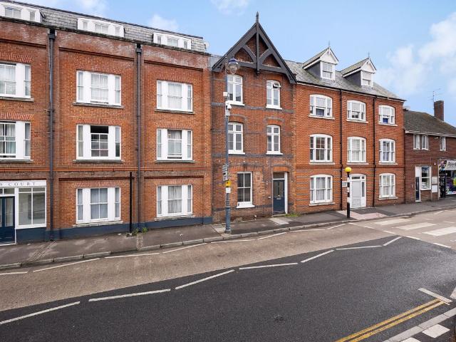 Canterbury CT2, 8 bed terraced house to rent, £495 pcm | PrimeLocation