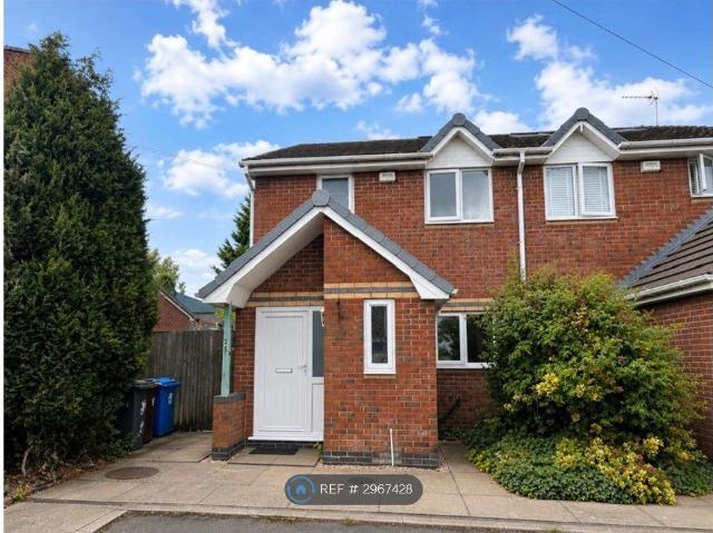 Canterbury Close, Atherton, Manchester M46, 3 bed semi detached house to rent, £1,000 pcm | PrimeLocation