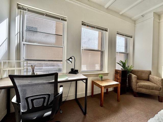 Canterbury Court Apartments Studio Apartment for Rent at 1220 N State Pkwy, Chicago, IL 60610 Near North Side