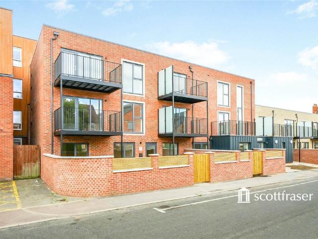 Canterbury Court, Glanville Road, OX4 2 bed flat to rent £2,100 pcm £485 pw