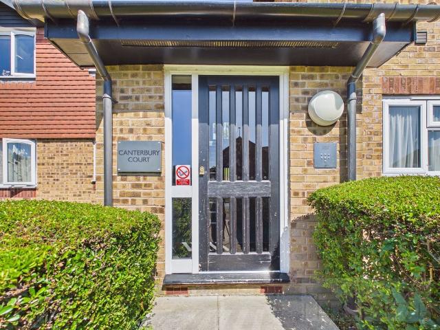 Canterbury Court, Southwater RH13, 1 bed flat to rent, £1,100 pcm | PrimeLocation