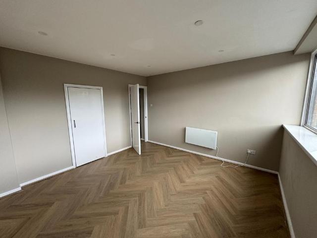 Canterbury Lane, CT1 2 bed flat to rent £1,399 pcm £323 pw