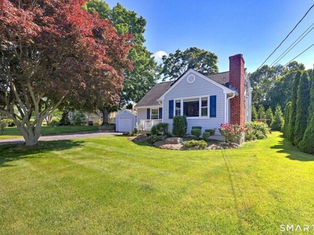 Canterbury Ln, Milford, Home For Sale