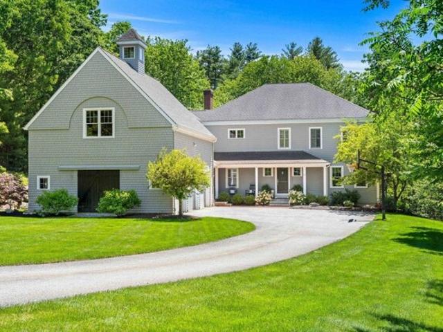 Canterbury Ln, Bedford, Home For Sale
