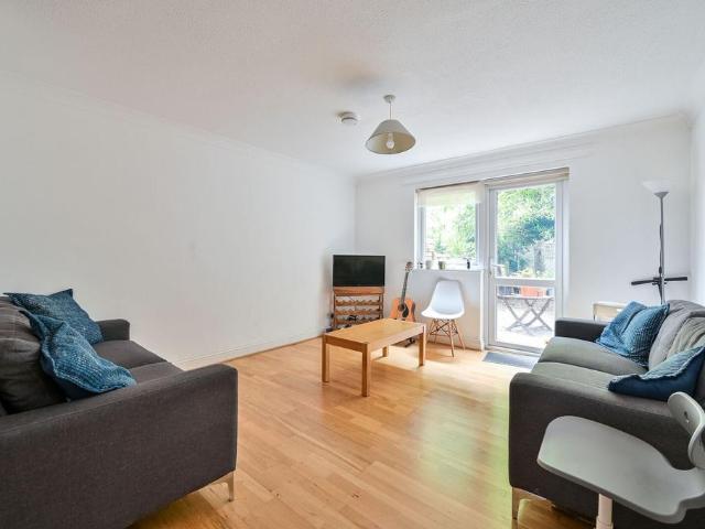 Canterbury Place, Elephant and. 4 bed semi detached house to rent £7,999 pcm £1,846 pw