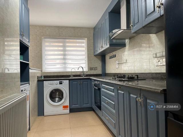 Canterbury Place, London, SE17 4 bed terraced house to rent £4,600 pcm £1,062 pw