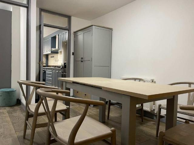 Canterbury Place Room 4