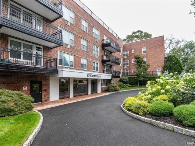 Canterbury Rd Apt F, Great Neck, Property For Sale