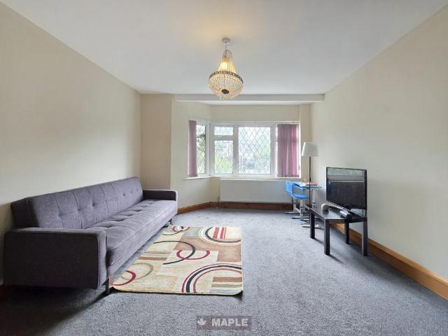 Canterbury Road, Harrow HA1 3 bed semi detached house to rent £2,300 pcm £531 pw
