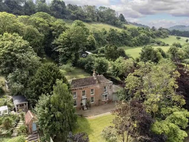 Canterbury Road, Lydden, Dover, Kent. 5 bed detached house for.