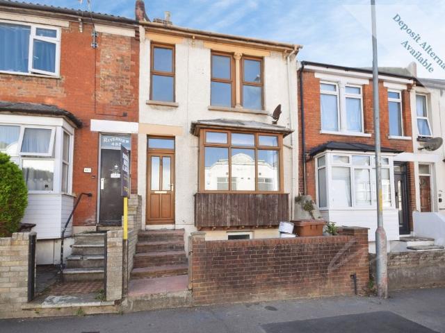 Canterbury Street, Gillingham ME7, 3 bed terraced house to rent, £1,400 pcm | PrimeLocation