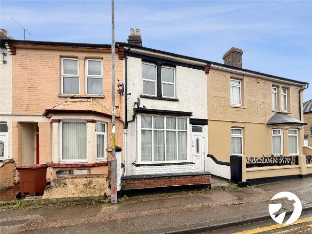Canterbury Street, Gillingham, Kent ME7, 3 bed terraced house to rent, £1,350 pcm | PrimeLocation