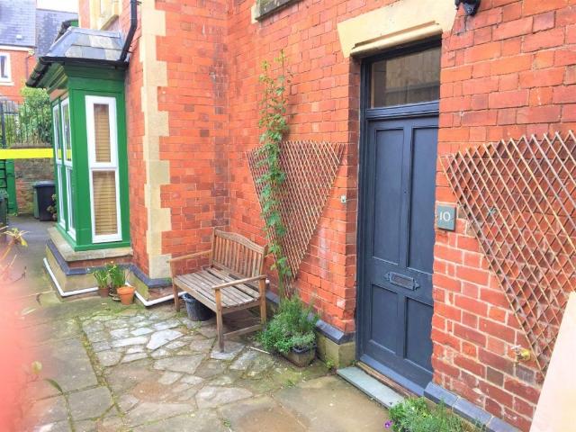 Cantilupe Road, Ross On Wye HR9, 2 bed flat to rent, £900 pcm | PrimeLocation