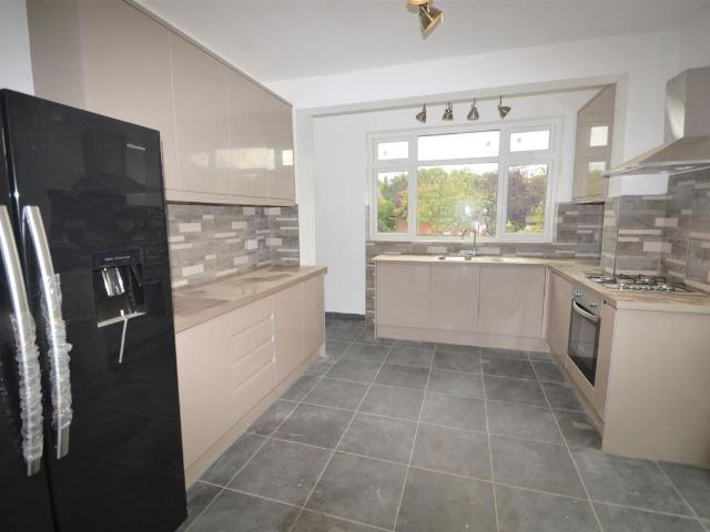 Cantley Gardens, London IG2, 3 bed property to rent, £2,600 pcm | PrimeLocation