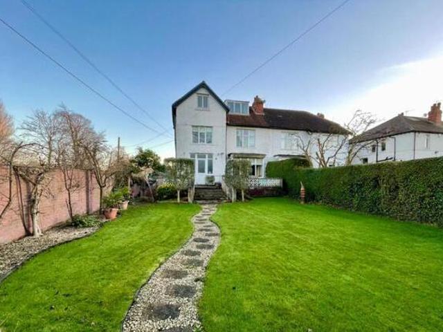 Cantley Lane, Doncaster, 4 Bedroom Semi detached