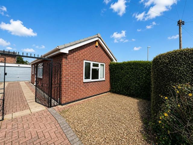 Cantrell Road, Nottingham NG6, 1 bed flat to rent, £780 pcm | PrimeLocation