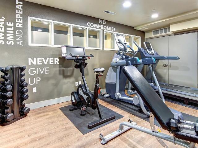 Canvas 1 Bedroom Apartment for Rent at 600 Elliott Ave W, Seattle, WA 98119 Lower Queen Anne
