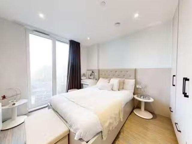 Canvas City Club Gold 2 Bed Apartment Upper