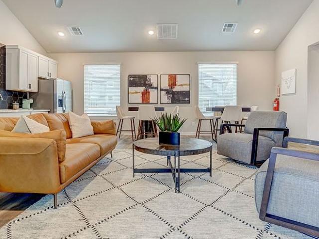 Canvas at Denton Rental Homes 4 Bedroom Apartment for Rent at 1509 Canvas Way, Denton, TX 76205