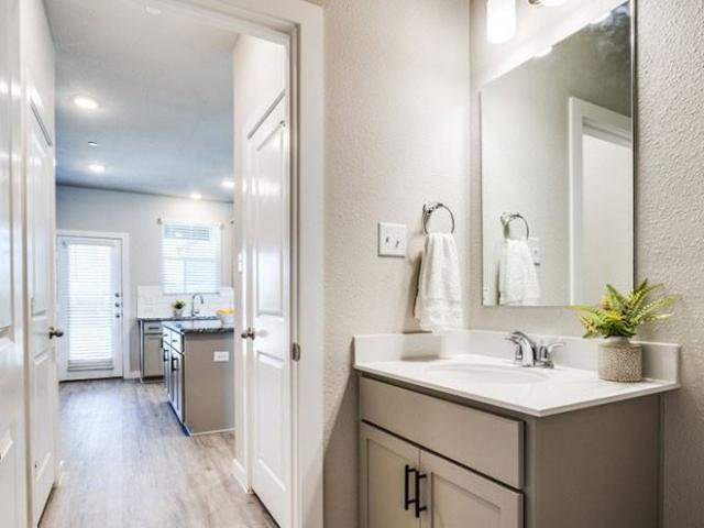Canvas at Denton Rental Homes 2 Bedroom Apartment for Rent at 1509 Canvas Way, Denton, TX 76205