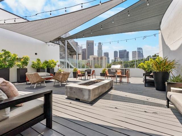 Canvas LA Studio Apartment for Rent at 138 N Beaudry Ave, Los Angeles, CA 90012 Downtown Los Angeles