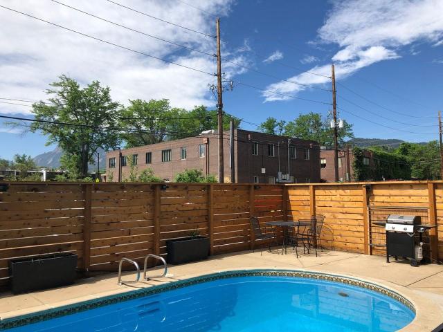 Canyon Club Studio Apartment for Rent at 1811 Folsom St, Boulder, CO 80302 Whittier