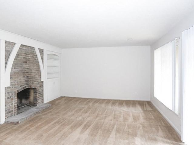 Canyon Creek Apartments 3 Bedroom Apartment for Rent at 9355 Bales Dr, Kansas City, MO 64132 Hidden Valley