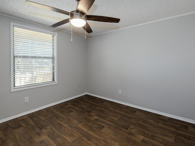 Canyon & Knox Landing Studio Apartment for Rent at 600 E Inskip Dr, Knoxville, TN 37912